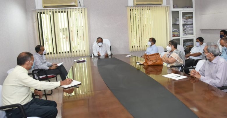 Parimal Suklabaidya reviews various schemes & projects with ...