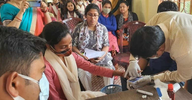 Free haemoglobin test camp organised by Students’ Health Care Centre of ...