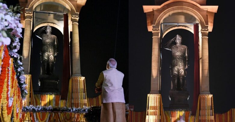 PM Modi unveils 28ft statue of Netaji Subhas Chandra Bose placed under ...